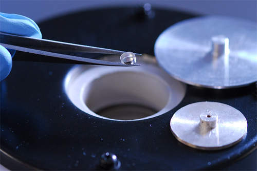 Solid Form Solutions - Salt, Polymorph and Co-Crystallisation Screening