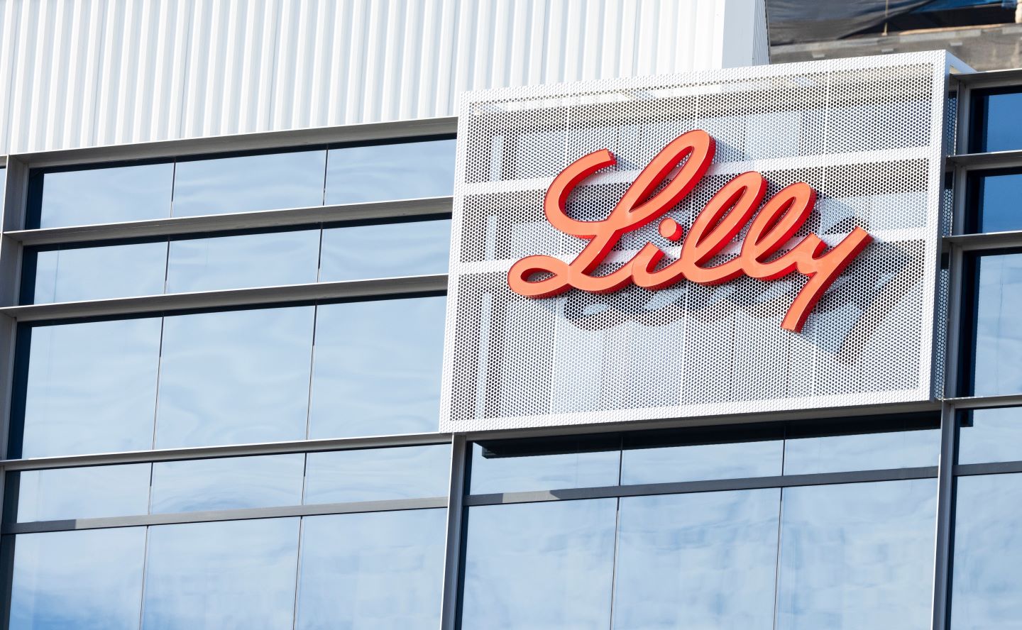 Eli Lilly's mirikizumab shows promise in Crohn's disease trial